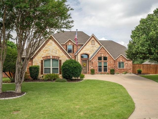 833 Shady Meadow Dr, Highland Village, TX 75077