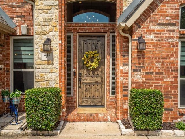 833 Shady Meadow Drive