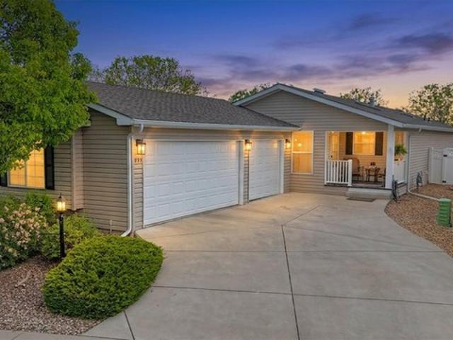 833 Sunchase Dr, Fort Collins, CO 80524