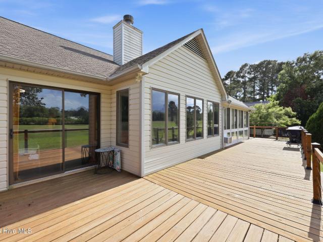 833 Pelican Drive