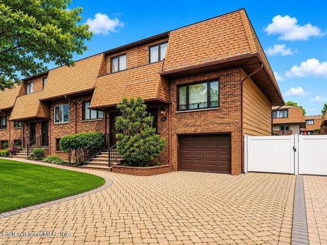 833 Rensselaer Ave, Staten Island, NY 10309