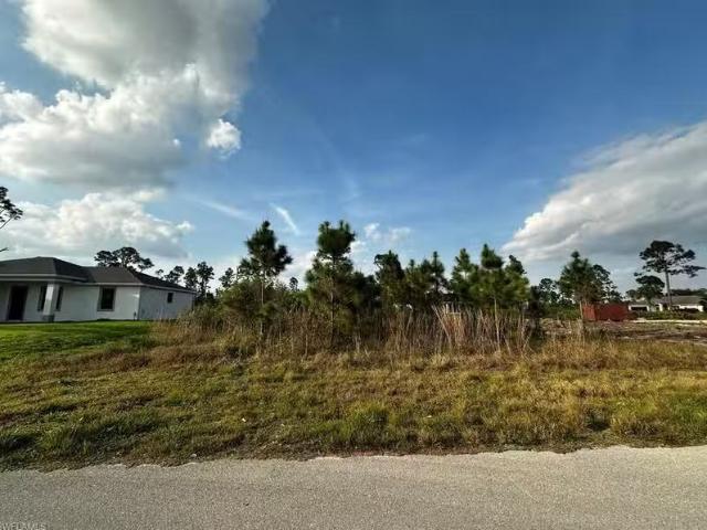 833 Runble St E, Lehigh Acres, FL 33974 MLS 224025436