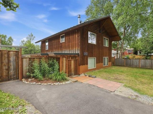 833 W 20th Ave, Anchorage, AK 99503