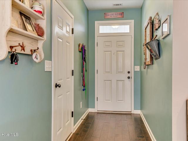 833 Westlawn Drive