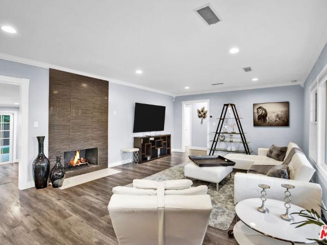 8345 White Oak Ave, Northridge, CA 91325 | MLS #26793