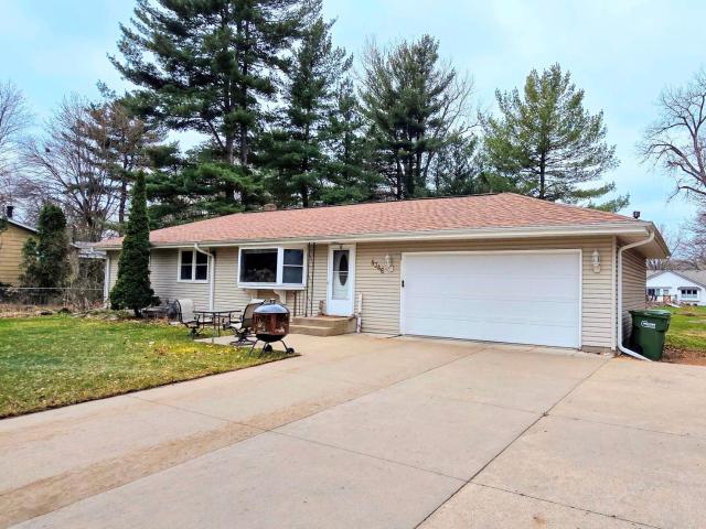 8346 Groveland Rd, Mounds View, MN 55112 | MLS #7056 | Compass