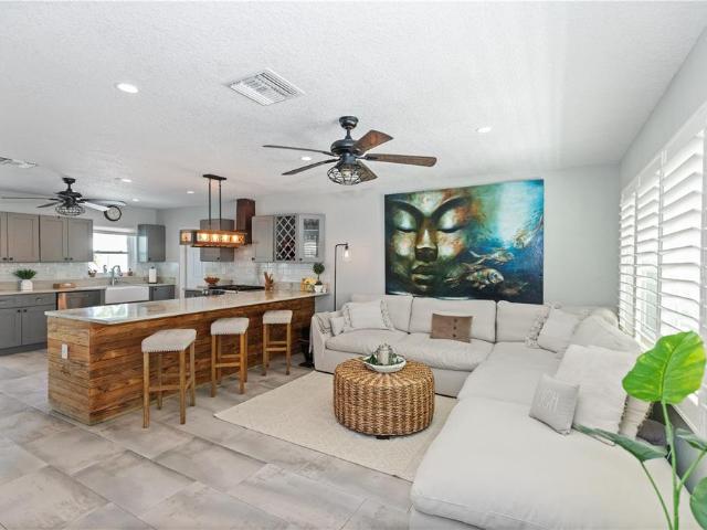 8347 41st Ave N, St. Petersburg, FL 33709 | MLS #TB8501