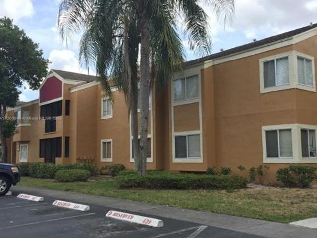 8340 3rd Ct SW #202, Pembroke Pines, FL 33025