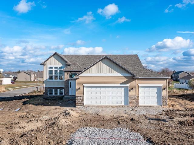 8341 Dylan Dr, Merrillville, IN 46410 | MLS #523563 | Compass
