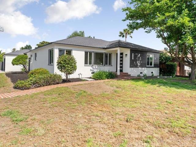 8342 Gloria Ave, North Hills, CA 91343