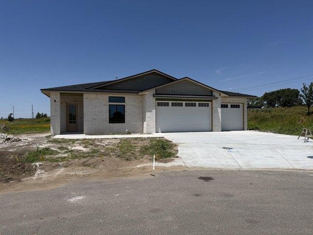 8342 W Waterway Ct, Maize, KS 67101