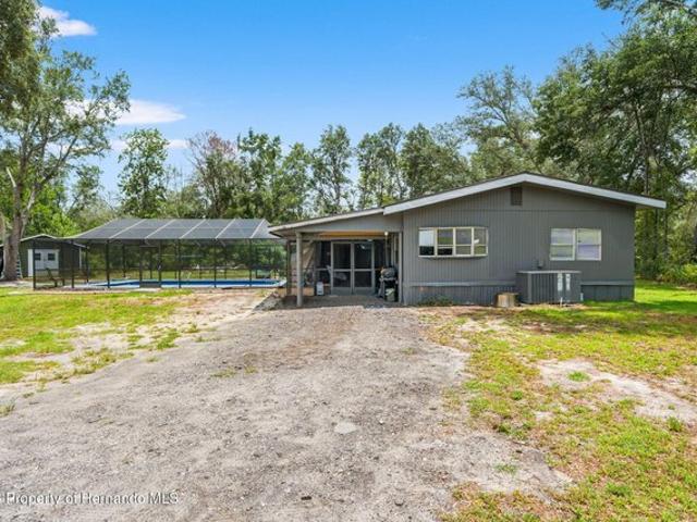 8343 Yellow Pine Ave, Brooksville, FL 34613