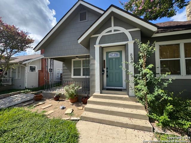 834 Bailey Ave