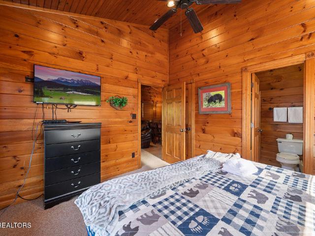 834 Great Smoky Way