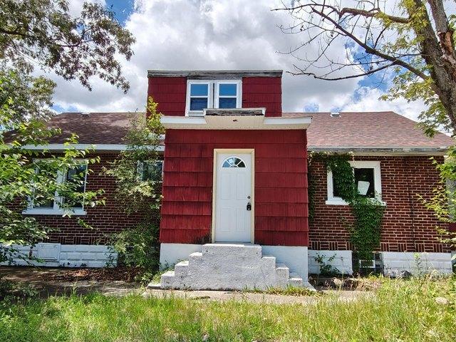834 E 41st Ave, Gary, IN 46409