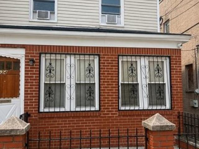 834 E 229th St, Bronx, NY 10466