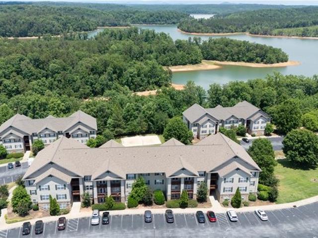 834 Harts Cove Way, Seneca, SC 29678