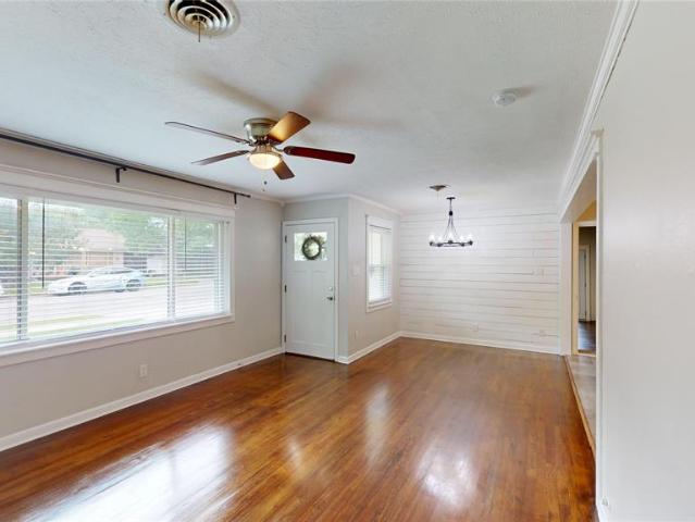 834 Inwood Drive