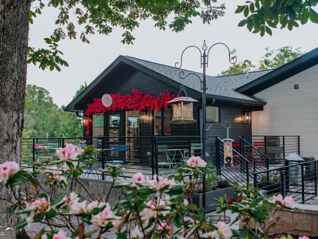 834 Lower Bell Creek Road