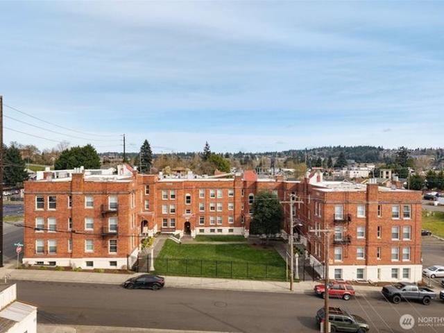 834 Ml King Way Dr, Bremerton, WA 98337