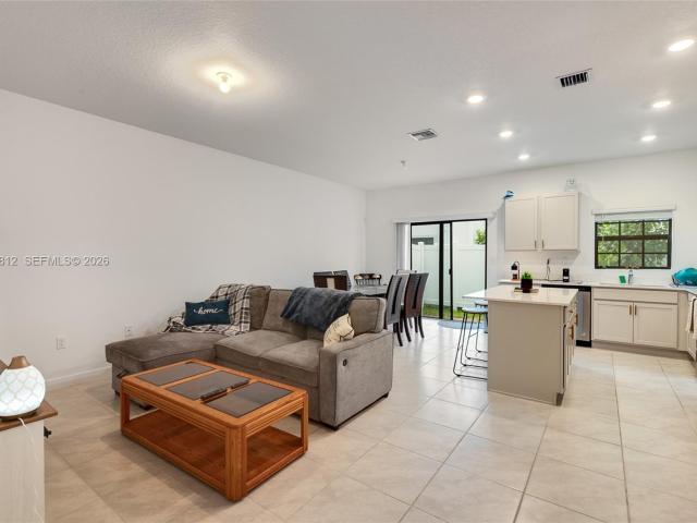 834 SW 11th Ter, Unit 834, Florida City, FL 33034 | MLS #A11993