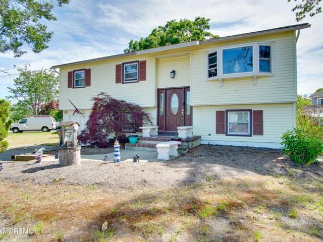 834 Ross St, Toms River, NJ 08753