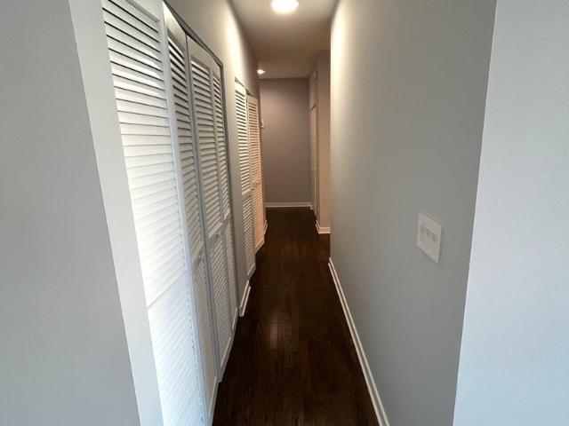834 W Montrose Avenue # 403