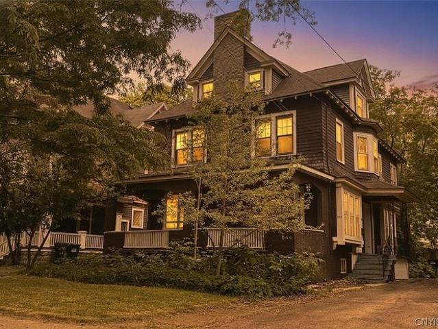 834 Westcott St, Syracuse, NY 13210