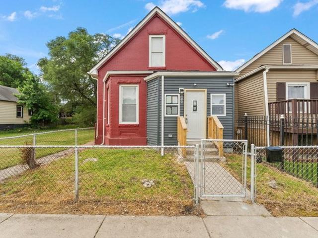 834 Willow Ct, Hammond, IN 46320