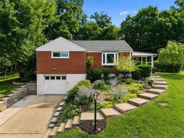 8354 Elaine Dr, Pittsburgh, PA 15237