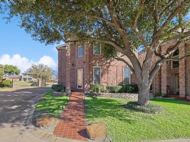 8354 Sunset Cove Dr, Fort Worth, TX 76179