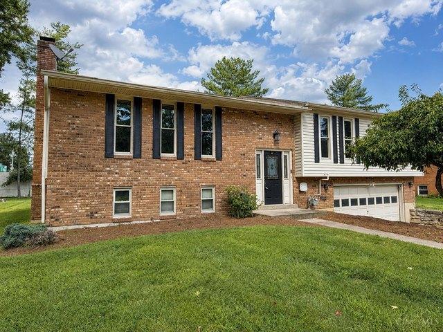 8354 Shadowpoint Ct, Montgomery, OH 45242