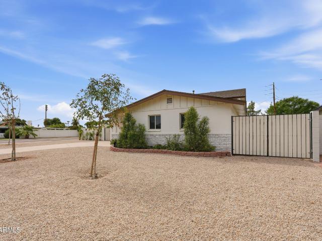 8355 e stella lane