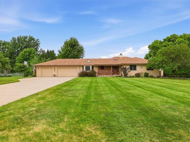8356 NW 28th St, Ankeny, IA 50023