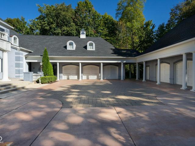8358 Hidden Point Dr, Indianapolis, IN 46256 | MLS #21994 | Compass