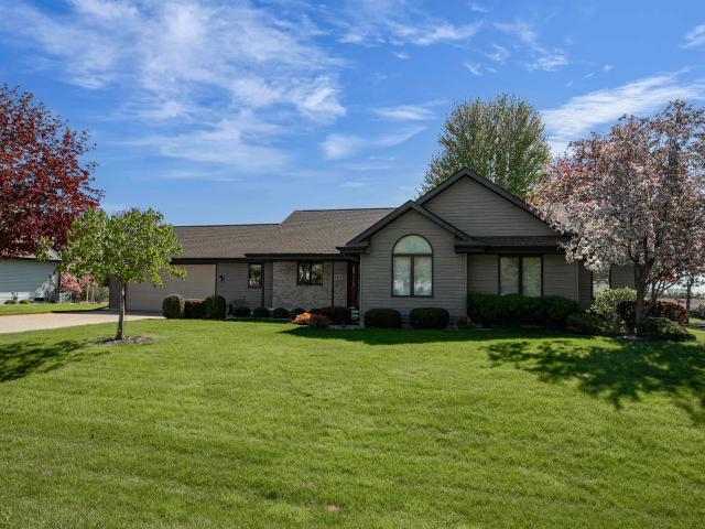 8358 pheasant run trail