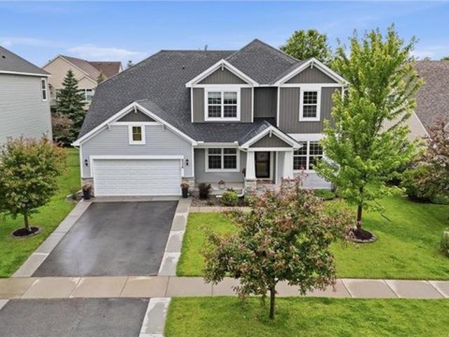 8359 Cottonwood Ln N, Maple Grove, MN 55369