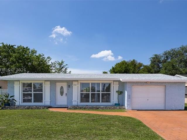 8350 NW 27th Pl, Sunrise, FL 33322