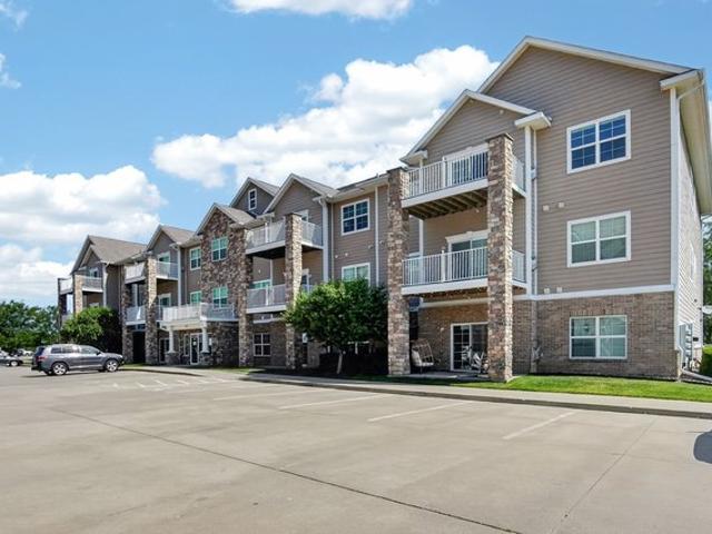 8350 Ep True Pkwy Unit 3307, West Des Moines, IA 50266