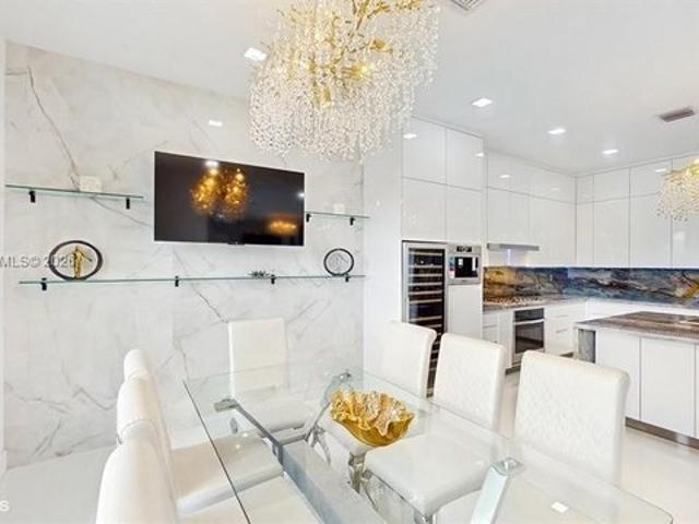 8350 Royal County Down Rd, Boca Raton, FL 33434