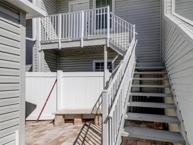 8350 Savannah Trace Cir, Unit 204, Tampa, FL 33615 | MLS #TB8469 | Compass