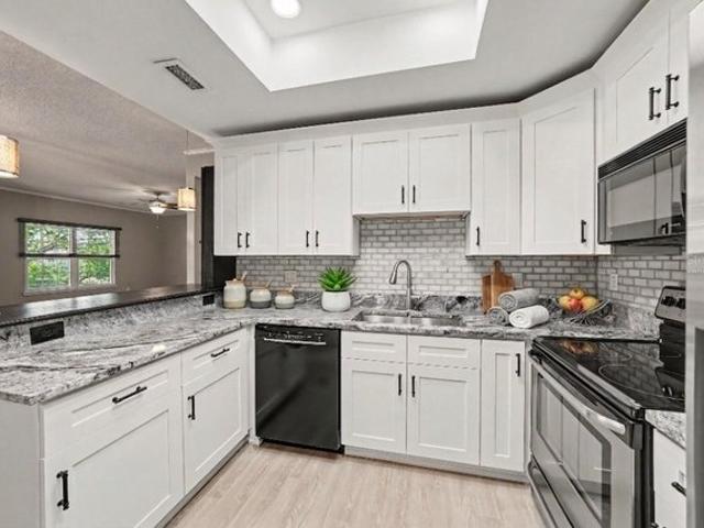 8350 Savannah Trace Cir Apt 106, Tampa, FL 33615