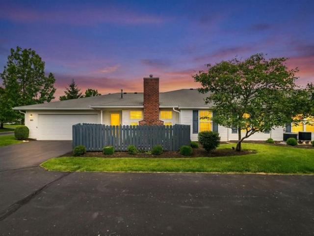 8351 Greyhawk Cir, Columbus, OH 43240