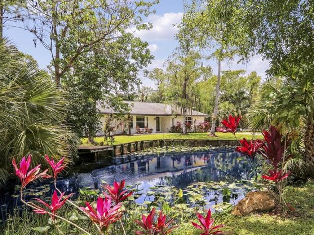 8352 N 154th Ct Rd N, Palm Beach Gardens, FL 33418