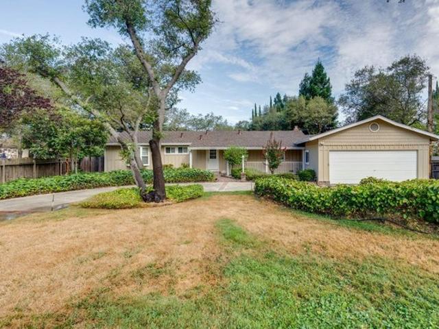 8352 W Granite Dr, Granite Bay, CA 95746