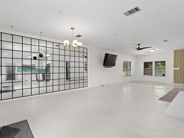 8353 Steamline Cir