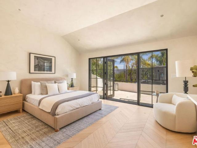 8353 Sunset View Drive