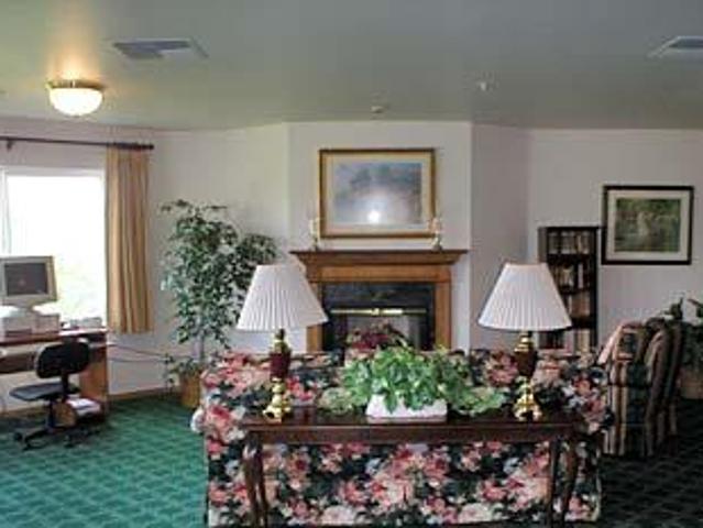 $835 / 2br 797ft² Great, Quality Senior Independent Living Community! HAMILTON PLACE Bellingham, WA map