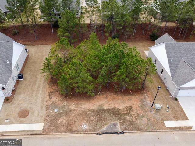 835 Crossroads Court