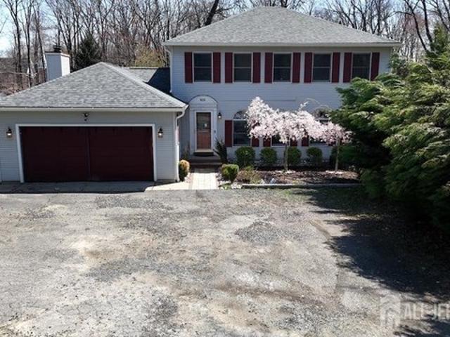 835 Bordentown Ave, Sayreville, NJ 08872